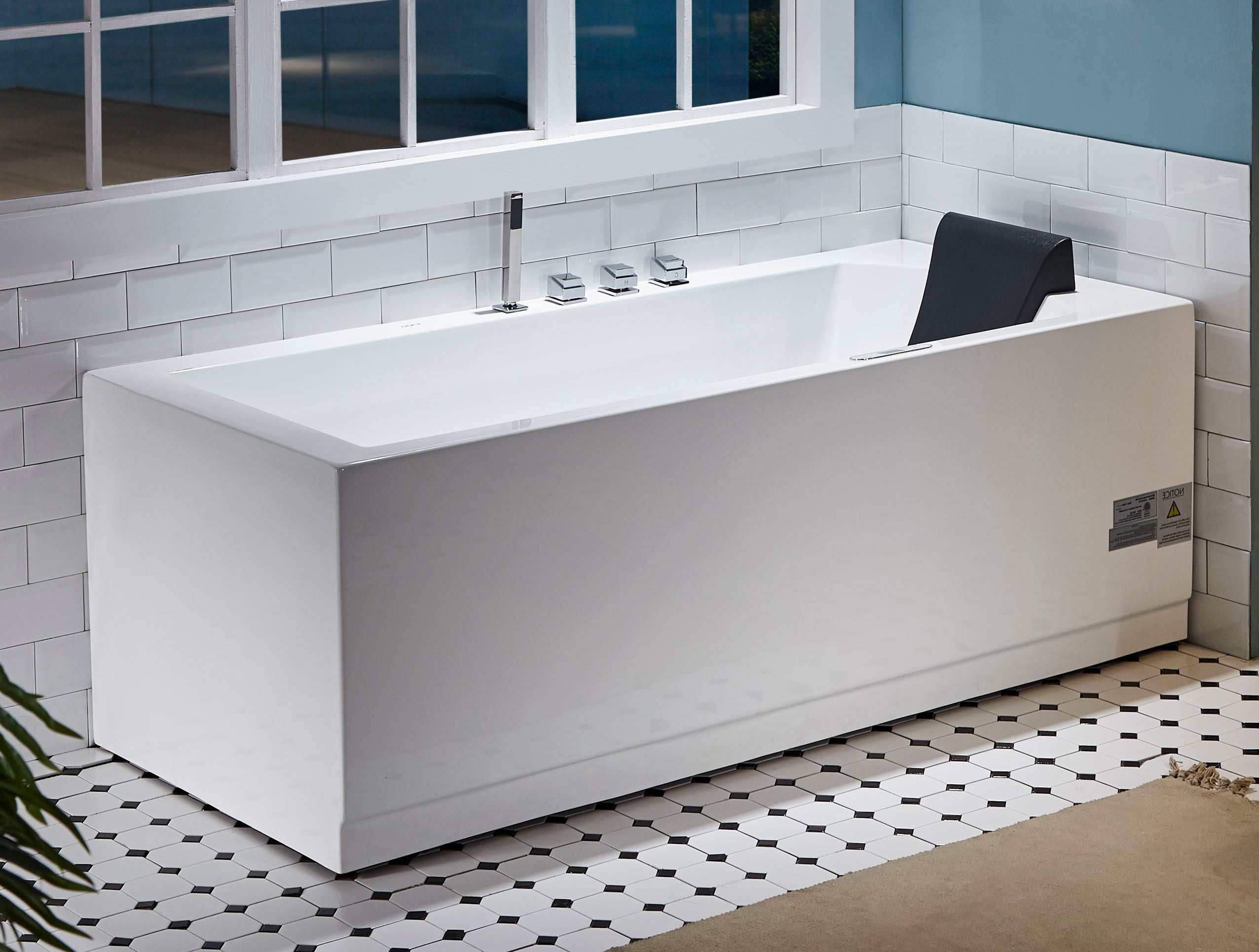 EAGO Whirlpool Tub