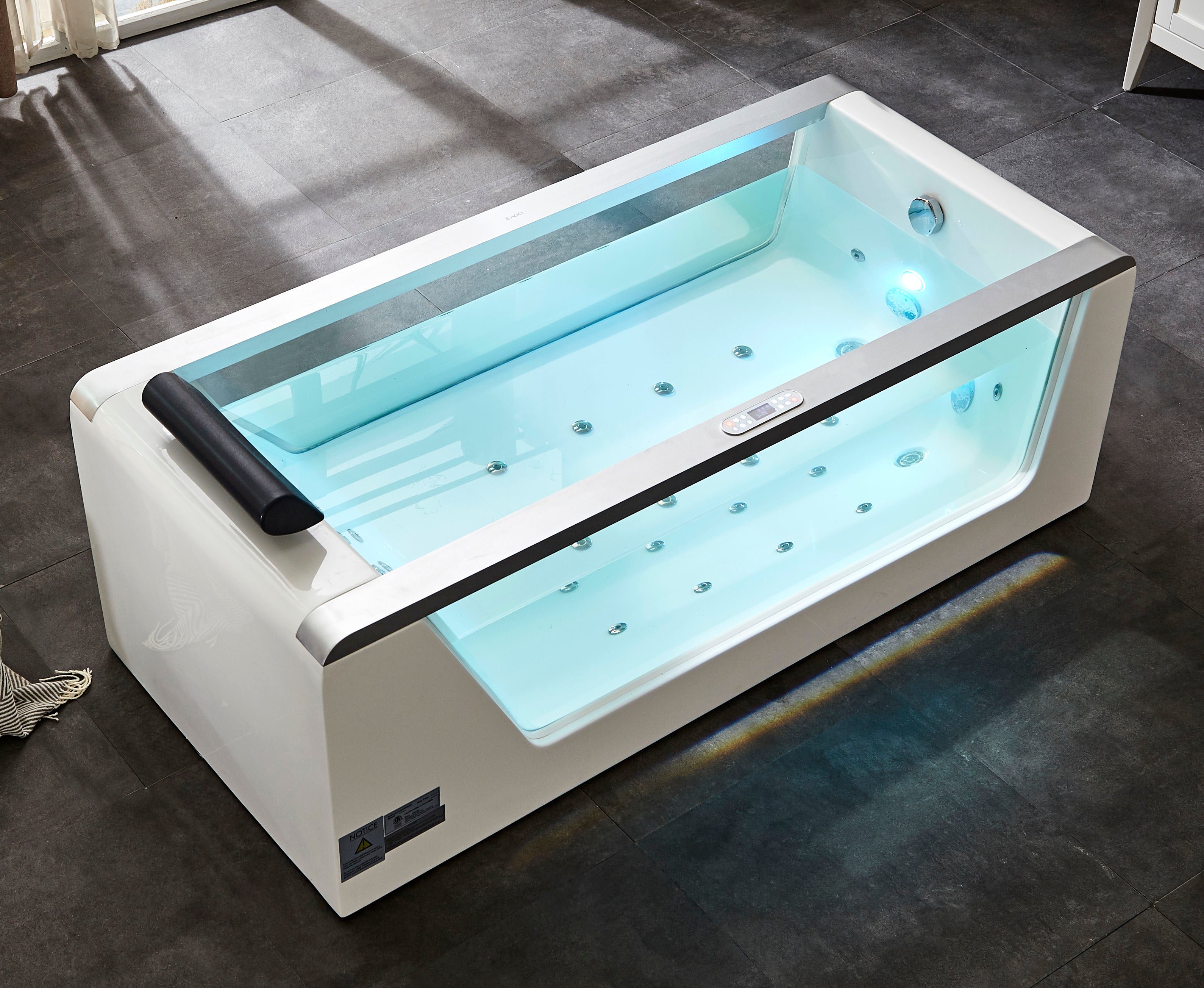 EAGO Whirlpool Tub