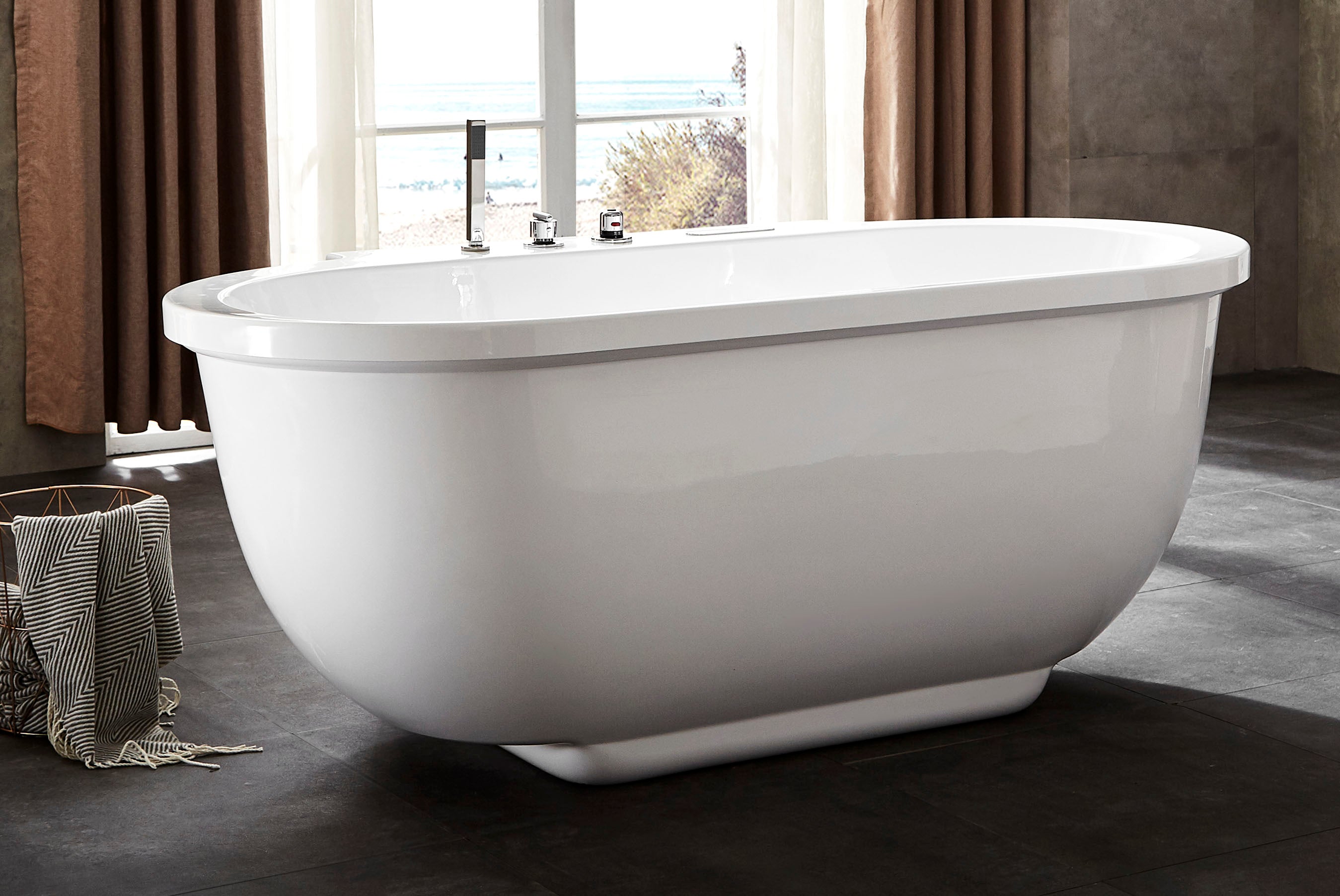EAGO Whirlpool Tub